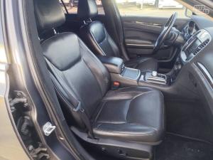 Grey Chrysler 300 2019 in Siauliai, with an engine capacity of 3.60 L and mileage of 170 thousand km for 12500 €, photo 18 on AUTOMOTO.COM.LV