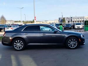Pelēks Chrysler 300 2019 Šauļi, ar dzinēja tilpumu 3.60 L un nobraukumu 170 tūkst. km par 12500 €, foto 8 vietnē AUTOMOTO.COM.LV