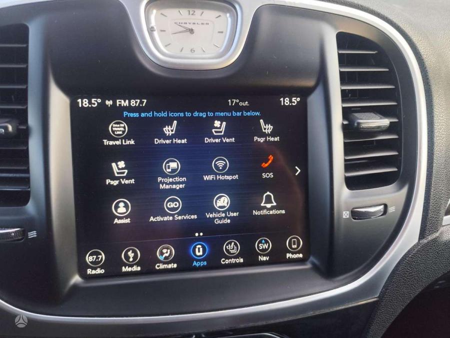 Pelēks Chrysler 300 2019 Šauļi, ar dzinēja tilpumu 3.60 L un nobraukumu 170 tūkst. km par 12500 €, foto 13 vietnē AUTOMOTO.COM.LV