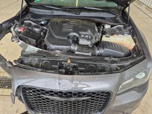 Pelēks Chrysler 300 2022 Telšiai, ar dzinēja tilpumu 3.60 L un nobraukumu 33 tūkst. km par 6000 €, foto 9 vietnē AUTOMOTO.COM.LV
