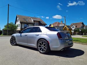 Chrysler 300 2016 in Siauliai, with an engine capacity of 3.60 L and mileage of 195 thousand km for 11200 €, photo 6 on AUTOMOTO.COM.LV