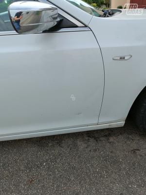 White Chrysler 300 2012 in Siauliai, with an engine capacity of 3.60 L and mileage of 190 thousand km for 5500 €, photo 14 on AUTOMOTO.COM.LV