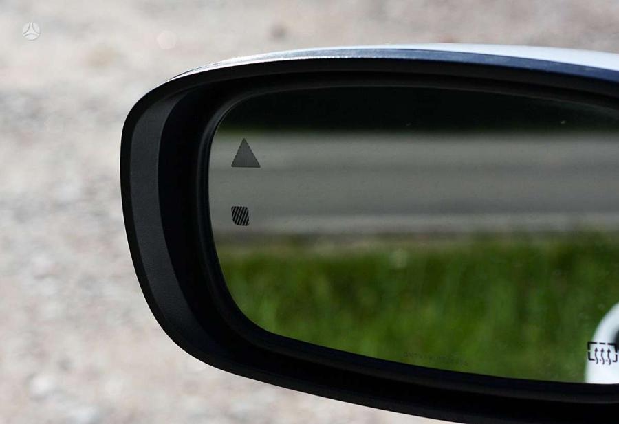 Balts Chrysler 300 2021 Kretinga, ar dzinēja tilpumu 3.60 L un nobraukumu 27 tūkst. km par 17900 €, foto 8 vietnē AUTOMOTO.COM.LV