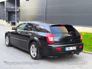 Melns Chrysler 300C 2007 Tallina, ar dzinēja tilpumu 3.00 L un nobraukumu 290 tūkst. km par 2999 €, foto 7 vietnē AUTOMOTO.COM.LV