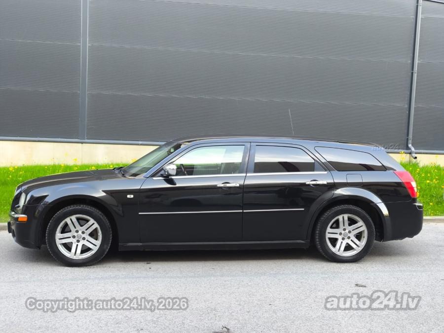 Melns Chrysler 300C 2007 Tallina, ar dzinēja tilpumu 3.00 L un nobraukumu 290 tūkst. km par 2999 €, foto 8 vietnē AUTOMOTO.COM.LV