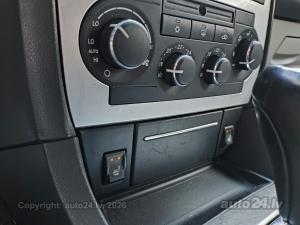 Melns Chrysler 300C 2007 Tallina, ar dzinēja tilpumu 3.00 L un nobraukumu 290 tūkst. km par 2999 €, foto 17 vietnē AUTOMOTO.COM.LV