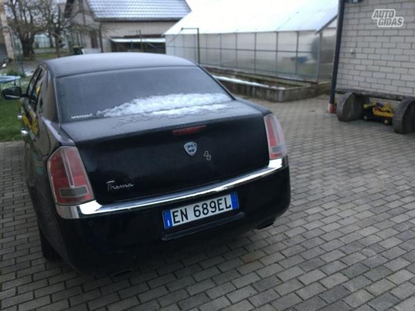 Melns Chrysler 300C 2013 Mažeikiai, ar dzinēja tilpumu 3.00 L un nobraukumu 214 tūkst. km par 6150 €, foto 3 vietnē AUTOMOTO.COM.LV
