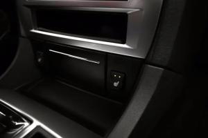 Черный Крайслер 300C 2005 в Елгава, объемом двигателя 3.50 л и пробегом 145 тыс. км за 3700 €, фото 16 на AUTOMOTO.COM.LV