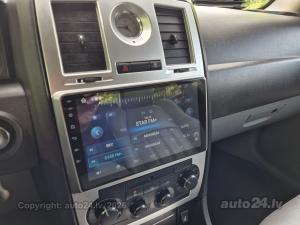 Black Chrysler 300C 2007 in Tallinn, with an engine capacity of 3.00 L and mileage of 236 thousand km for 2999 €, photo 15 on AUTOMOTO.COM.LV