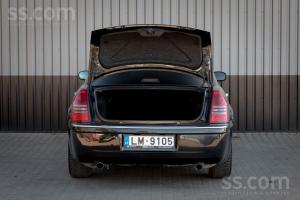 Melns Chrysler 300C 2007 Talsi, ar dzinēja tilpumu 3.00 L un nobraukumu 303 tūkst. km par 3990 €, foto 7 vietnē AUTOMOTO.COM.LV