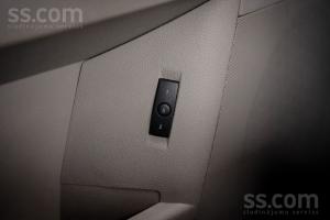 Melns Chrysler 300C 2007 Talsi, ar dzinēja tilpumu 3.00 L un nobraukumu 303 tūkst. km par 3990 €, foto 15 vietnē AUTOMOTO.COM.LV