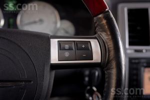 Melns Chrysler 300C 2007 Talsi, ar dzinēja tilpumu 3.00 L un nobraukumu 303 tūkst. km par 3990 €, foto 23 vietnē AUTOMOTO.COM.LV