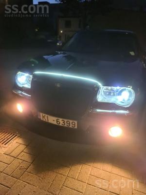 Melns Chrysler 300C 2007 Jelgava, ar dzinēja tilpumu 3.00 L un nobraukumu 301 tūkst. km par 3999 €, foto 18 vietnē AUTOMOTO.COM.LV