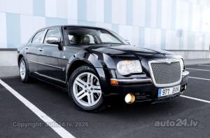Melns Chrysler 300C 2008 Tallina, ar dzinēja tilpumu 3.00 L un nobraukumu 251 tūkst. km par 3990 €, foto  vietnē AUTOMOTO.COM.LV