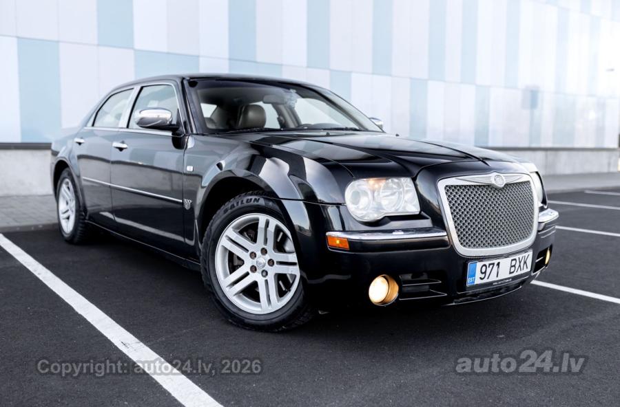 Black Chrysler 300C 2008 in Tallinn, with an engine capacity of 3.00 L and mileage of 251 thousand km for 3990 €, photo 1 on AUTOMOTO.COM.LV
