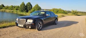 Black Chrysler 300C 2008 in Vilnius, with an engine capacity of 3.00 L and mileage of 268 thousand km for 2850 €, photo 3 on AUTOMOTO.COM.LV