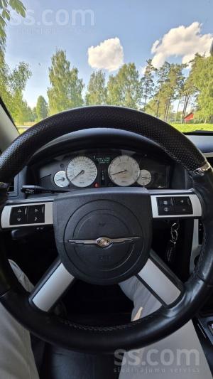 Melns Chrysler 300C 2008 Ventspils, ar dzinēja tilpumu 3.00 L un nobraukumu 240 tūkst. km par 5600 €, foto 14 vietnē AUTOMOTO.COM.LV