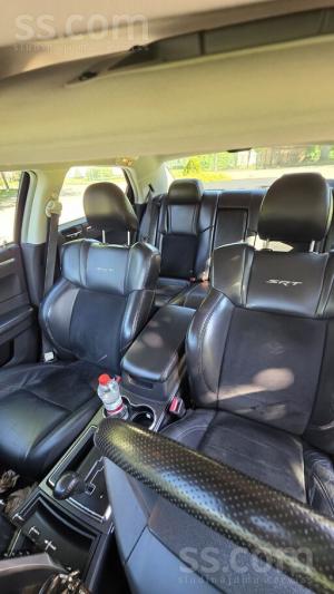 Melns Chrysler 300C 2008 Ventspils, ar dzinēja tilpumu 3.00 L un nobraukumu 240 tūkst. km par 5600 €, foto 16 vietnē AUTOMOTO.COM.LV