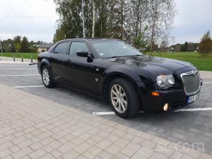 Black Chrysler 300C 2008 in Riga, with an engine capacity of 2.70 L and mileage of 272 thousand km for 1200 €, photo  on AUTOMOTO.COM.LV