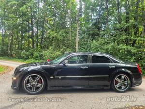 Черный Крайслер 300C 2008 в Таллин, объемом двигателя 5.70 л и пробегом 81 тыс. км за 15300 €, фото  на AUTOMOTO.COM.LV