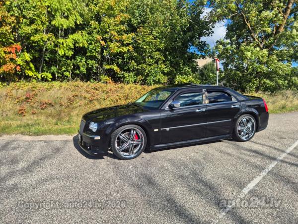 Melns Chrysler 300C 2008 Tallina, ar dzinēja tilpumu 5.70 L un nobraukumu 81 tūkst. km par 15300 €, foto 7 vietnē AUTOMOTO.COM.LV