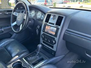 Melns Chrysler 300C 2009 Paide, ar dzinēja tilpumu 3.00 L un nobraukumu 259 tūkst. km par 2890 €, foto 8 vietnē AUTOMOTO.COM.LV