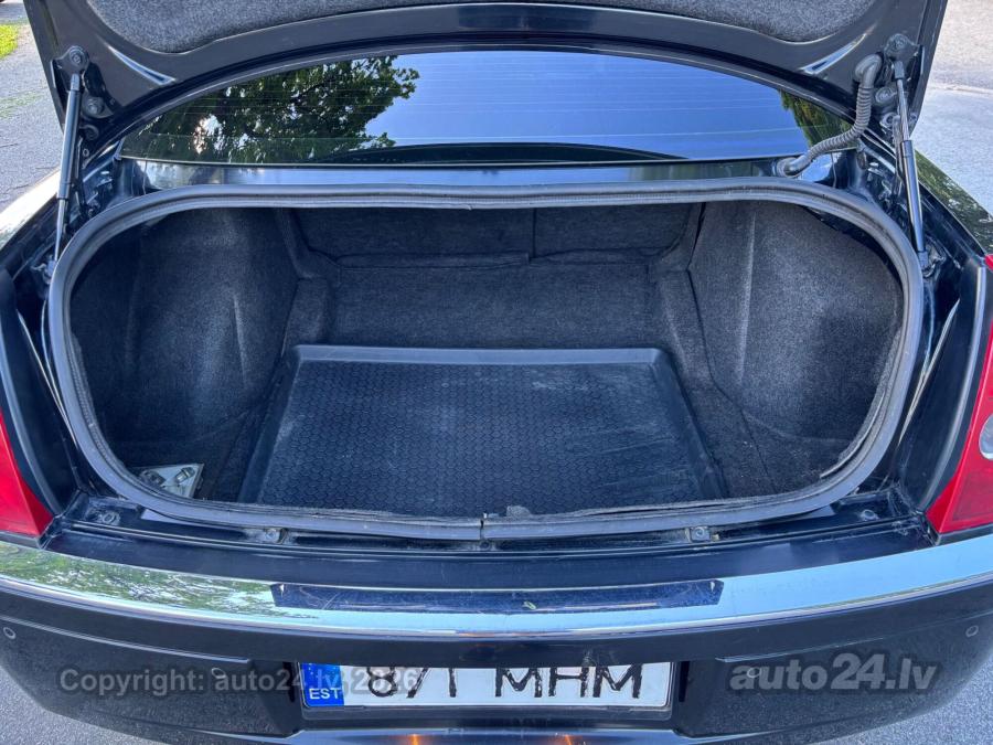 Melns Chrysler 300C 2009 Paide, ar dzinēja tilpumu 3.00 L un nobraukumu 259 tūkst. km par 2890 €, foto 22 vietnē AUTOMOTO.COM.LV