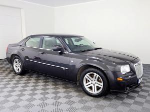 Black Chrysler 300C 2009 in Tallinn, with an engine capacity of 3.00 L and mileage of 347 thousand km for 2499 €, photo  on AUTOMOTO.COM.LV