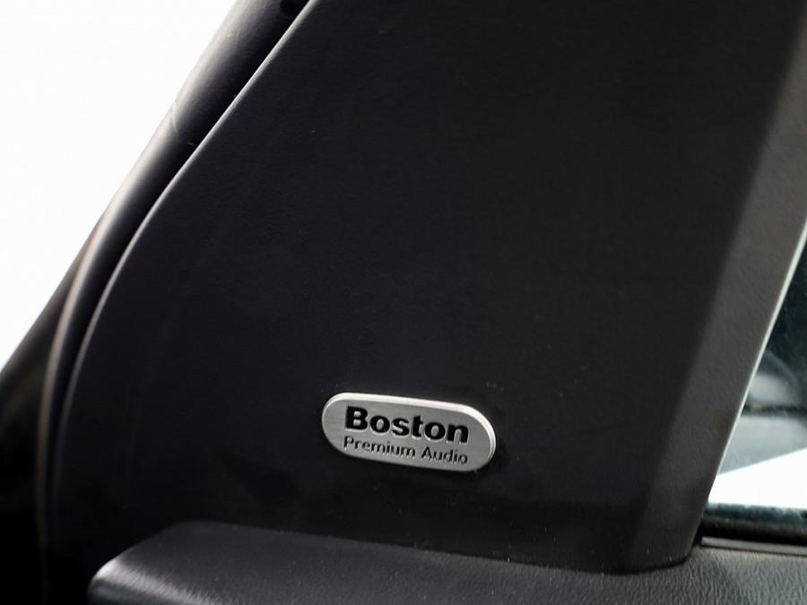 Black Chrysler 300C 2009 in Tallinn, with an engine capacity of 3.00 L and mileage of 347 thousand km for 2499 €, photo 19 on AUTOMOTO.COM.LV