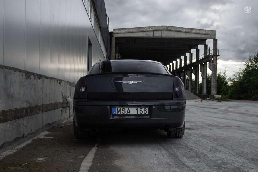 Melns Chrysler 300C 2010 Alīta, ar dzinēja tilpumu 3.00 L un nobraukumu 365 tūkst. km par 4500 €, foto 5 vietnē AUTOMOTO.COM.LV