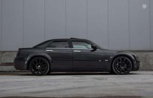 Melns Chrysler 300C 2010 Alīta, ar dzinēja tilpumu 3.00 L un nobraukumu 365 tūkst. km par 4500 €, foto 8 vietnē AUTOMOTO.COM.LV