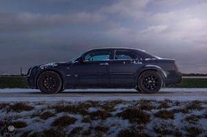 Melns Chrysler 300C 2010 Alīta, ar dzinēja tilpumu 3.00 L un nobraukumu 365 tūkst. km par 4500 €, foto 15 vietnē AUTOMOTO.COM.LV
