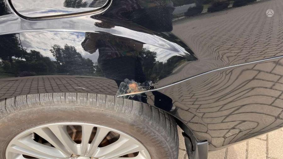 Melns Chrysler 300C 2013 Alīta, ar dzinēja tilpumu 3.60 L un nobraukumu 400 tūkst. km par 8200 €, foto 18 vietnē AUTOMOTO.COM.LV