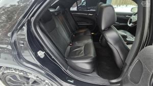 Black Chrysler 300C 2015 in Vilnius, with an engine capacity of 3.60 L and mileage of 102 thousand km for 13500 €, photo 21 on AUTOMOTO.COM.LV