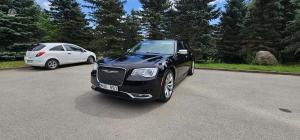 Black Chrysler 300C 2017 in Siauliai, with an engine capacity of 3.60 L and mileage of 130 thousand km for 12000 €, photo  on AUTOMOTO.COM.LV