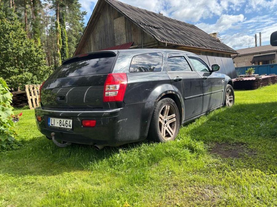 Черный Крайслер 300C 2005 в Рига, объемом двигателя 3.00 л и пробегом 0 тыс. км за 3500 €, фото 4 на AUTOMOTO.COM.LV