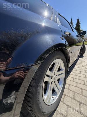 Melns Chrysler 300C 2006 Dobele, ar dzinēja tilpumu 3.00 L un nobraukumu 349 tūkst. km par 2800 €, foto 10 vietnē AUTOMOTO.COM.LV
