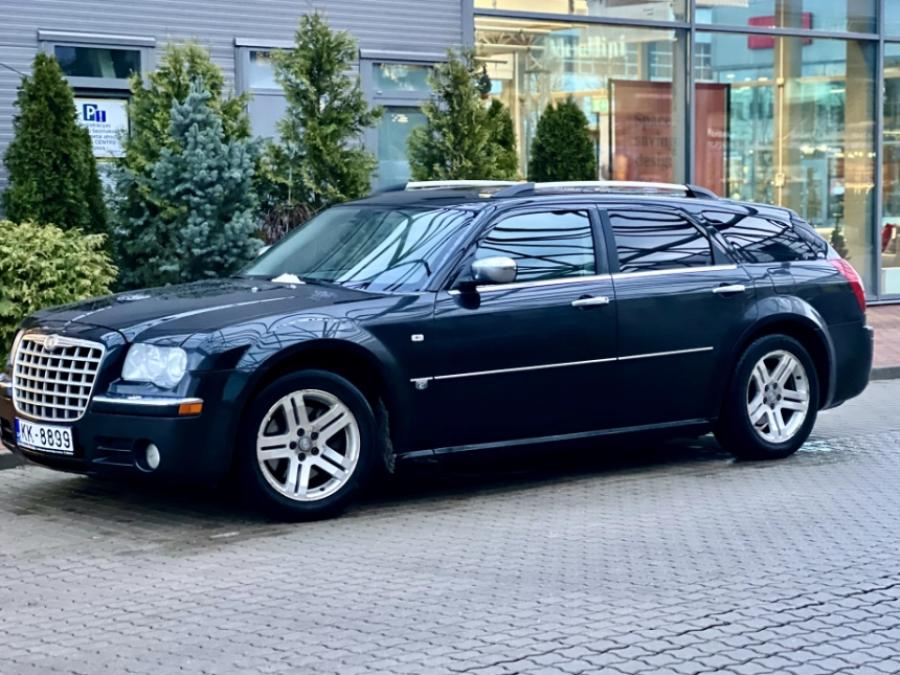 Melns Chrysler 300C 2006 Rīga, ar dzinēja tilpumu 3.00 L un nobraukumu 270 tūkst. km par 4350 €, foto 4 vietnē AUTOMOTO.COM.LV