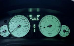 Melns Chrysler 300C 2006 Rīga, ar dzinēja tilpumu 3.00 L un nobraukumu 270 tūkst. km par 4350 €, foto 10 vietnē AUTOMOTO.COM.LV