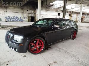 Black Chrysler 300C 2006 in Daugavpils, with an engine capacity of 3.00 L and mileage of 271 thousand km for 4900 €, photo  on AUTOMOTO.COM.LV