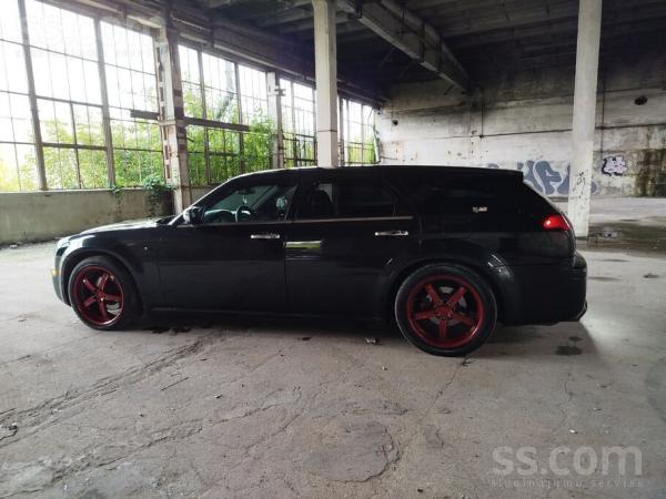 Melns Chrysler 300C 2006 Daugavpils, ar dzinēja tilpumu 3.00 L un nobraukumu 271 tūkst. km par 4900 €, foto 11 vietnē AUTOMOTO.COM.LV