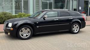 Black Chrysler 300C 2006 in Riga, with an engine capacity of 3.00 L and mileage of 292 thousand km for 3900 €, photo  on AUTOMOTO.COM.LV