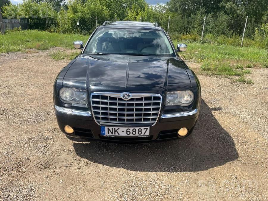 Черный Крайслер 300C 2007 в Рига, объемом двигателя 3.00 л и пробегом 0 тыс. км за 2000 €, фото 4 на AUTOMOTO.COM.LV