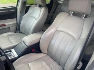 Черный Крайслер 300C 2007 в Рига, объемом двигателя 1.00 л и пробегом 250 тыс. км за 3790 €, фото 15 на AUTOMOTO.COM.LV
