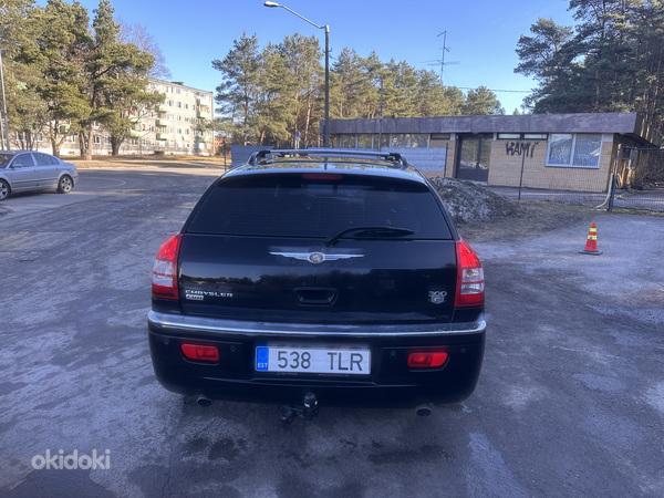 Black Chrysler 300C 2007 in Tallinn, with an engine capacity of 0.00 L and mileage of 315 thousand km for 4300 €, photo 6 on AUTOMOTO.COM.LV