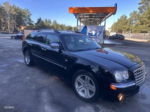 Black Chrysler 300C 2007 in Tallinn, with an engine capacity of 0.00 L and mileage of 315 thousand km for 4300 €, photo 18 on AUTOMOTO.COM.LV