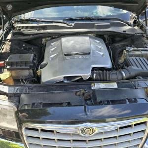 Black Chrysler 300C 2007 in Kaunas, with an engine capacity of 2.99 L and mileage of 263 thousand km for 3000 €, photo 11 on AUTOMOTO.COM.LV