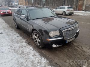 Black Chrysler 300C 2008 in Riga, with an engine capacity of 3.00 L and mileage of 340 thousand km for 2800 €, photo  on AUTOMOTO.COM.LV