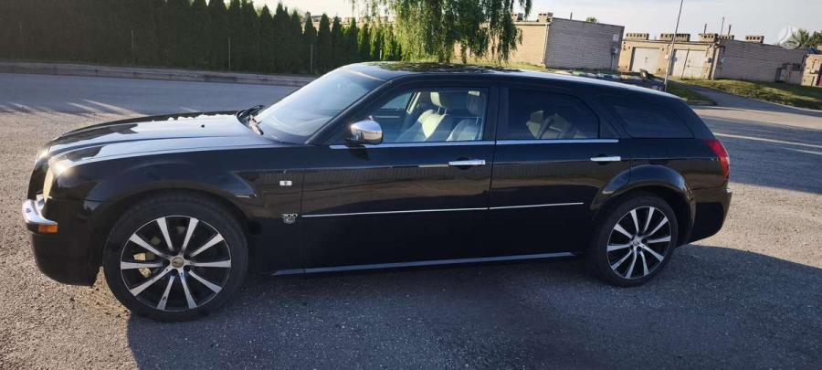 Melns Chrysler 300C 2009 Kėdainiai, ar dzinēja tilpumu 2.99 L un nobraukumu 279 tūkst. km par 2400 €, foto 4 vietnē AUTOMOTO.COM.LV