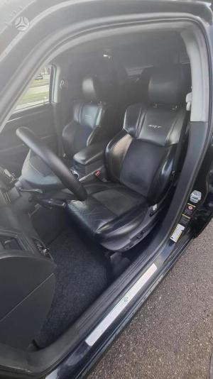 Black Chrysler 300C 2009 in Kaunas, with an engine capacity of 3.00 L and mileage of 351 thousand km for 3950 €, photo 7 on AUTOMOTO.COM.LV